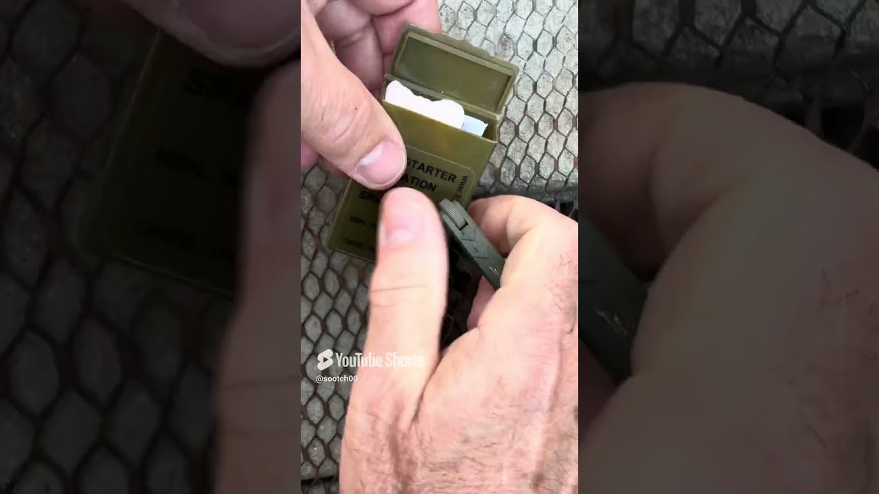 U S Military Issue Fire Starter Spark Lite Kit